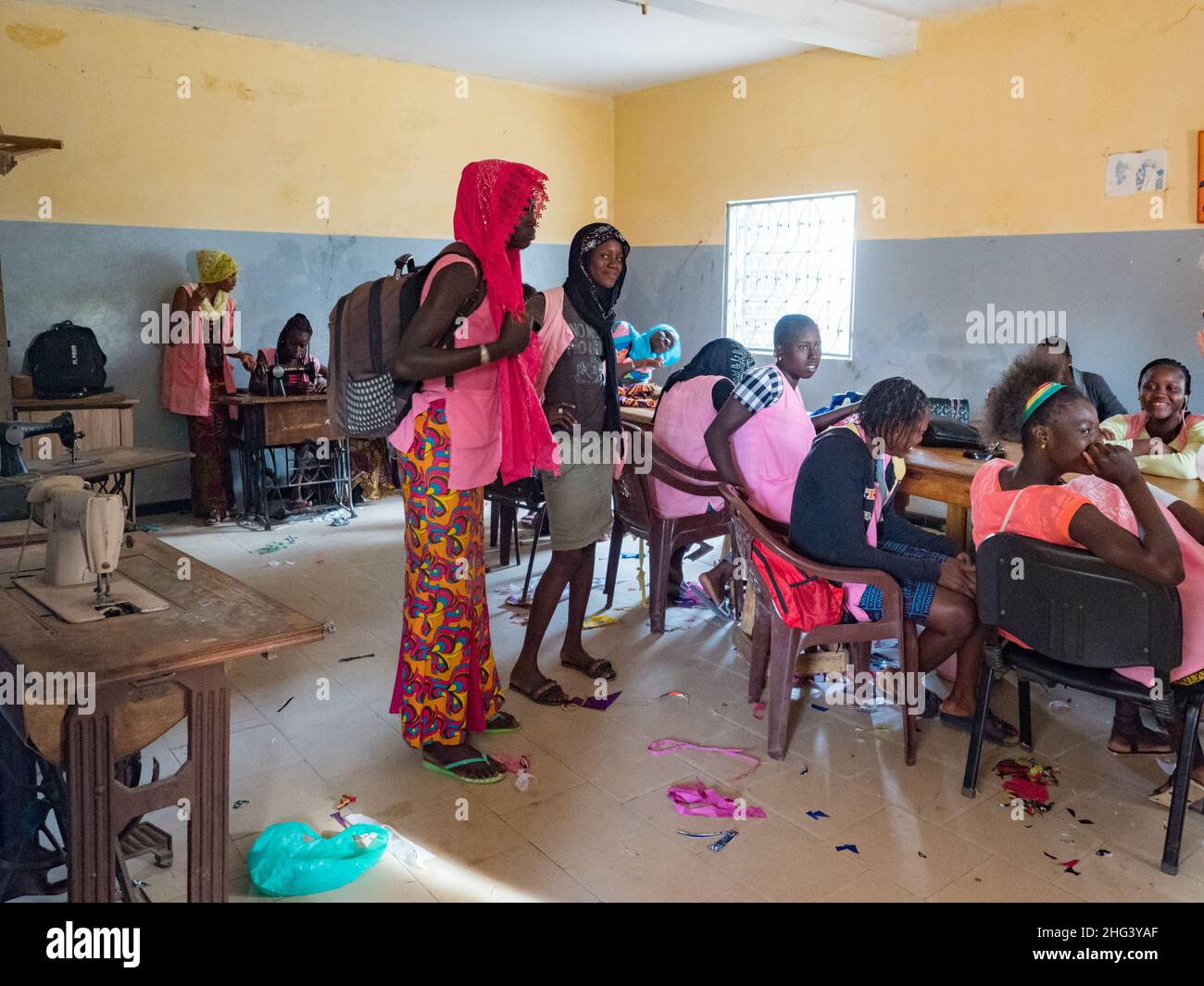 Diverse school girls african hi-res stock photography and images - Alamy