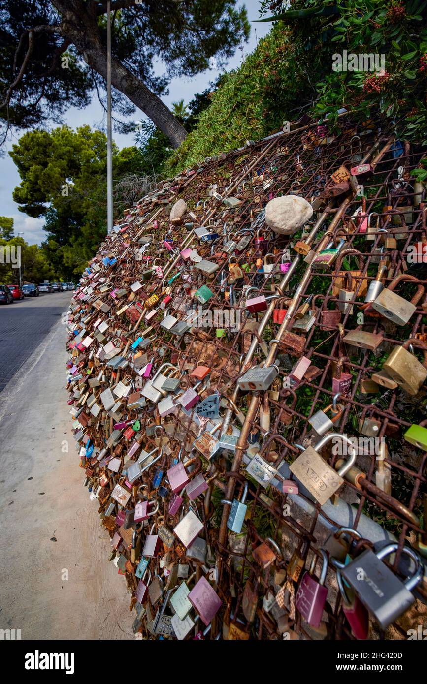 Multiple locks on fence hi-res stock photography and images - Alamy