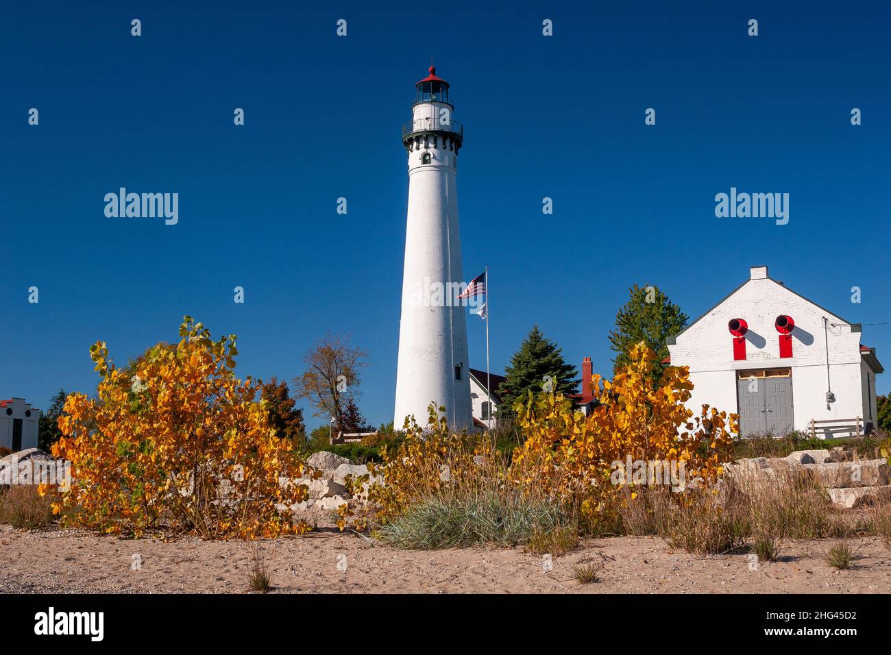 Wind Point Lighthouse with fog signal building Stock Photo - Alamy