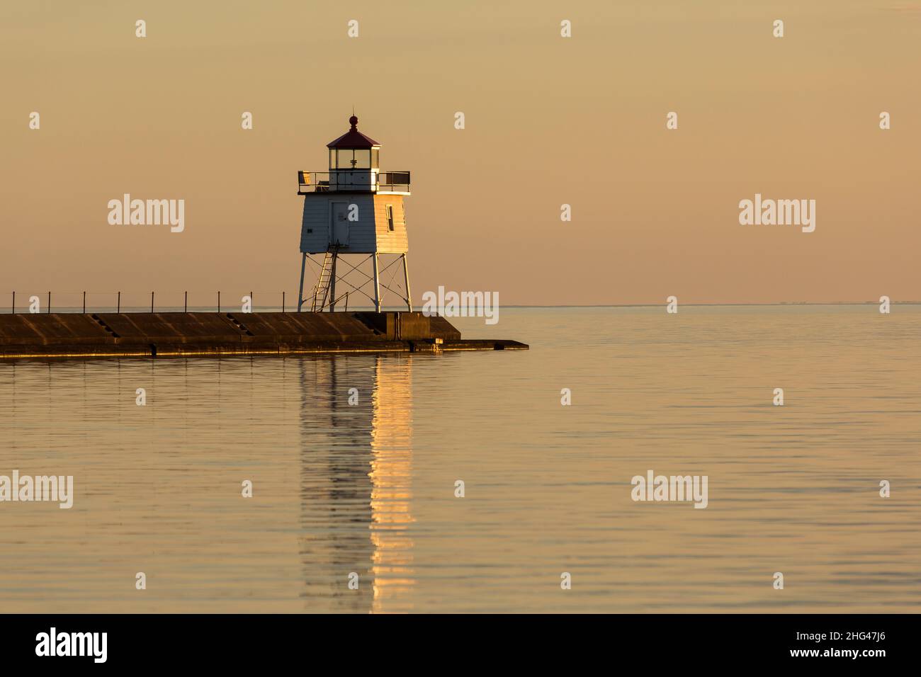 Two Harbors Breakwater Lighthouse In The Light Of A Setting Sun Stock ...