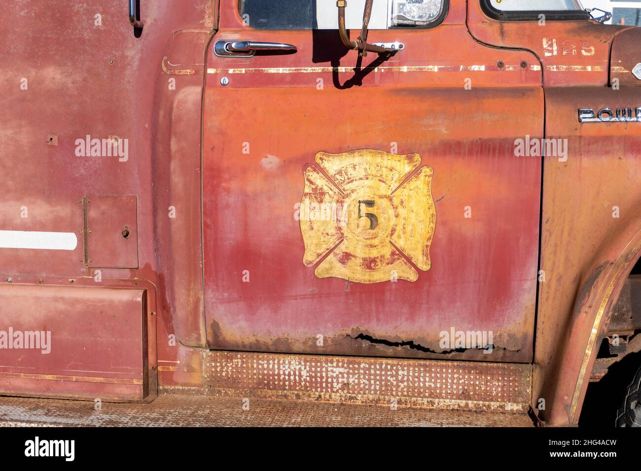 Vintage fire truck at a fire station Stock Photo - Alamy
