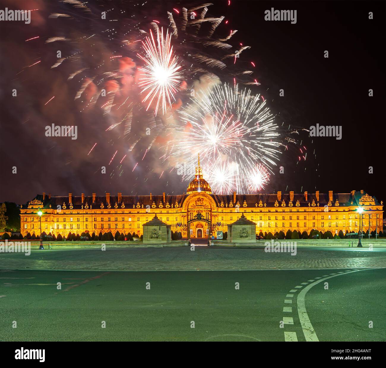 Celebratory colorful fireworks over the Les Invalides (The National ...