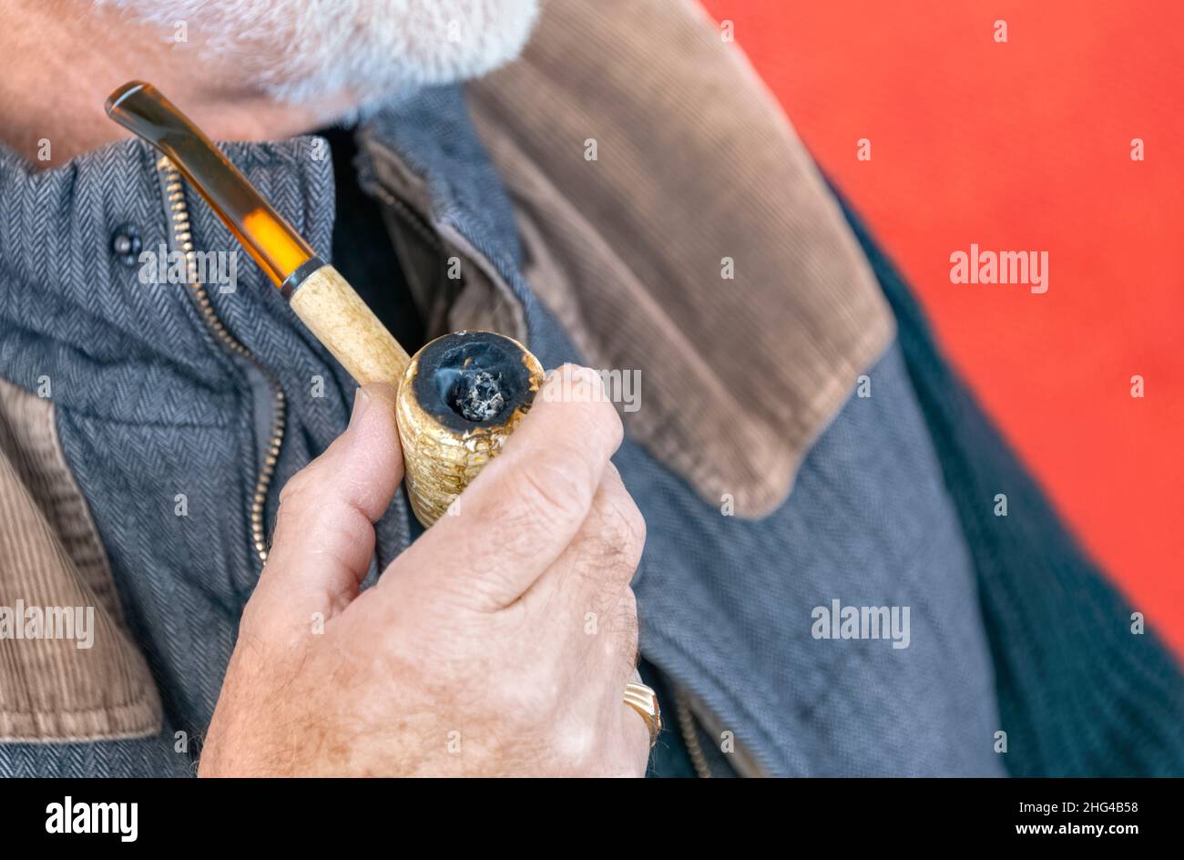 Pipe horizontal hi-res stock photography and images - Alamy