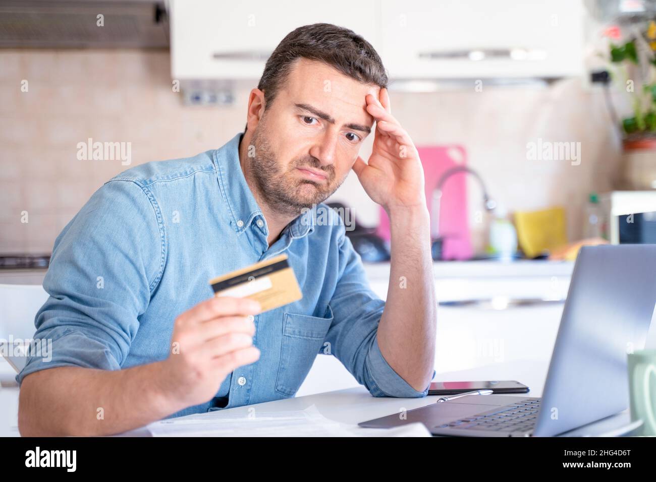 Family money problem hi-res stock photography and images - Alamy