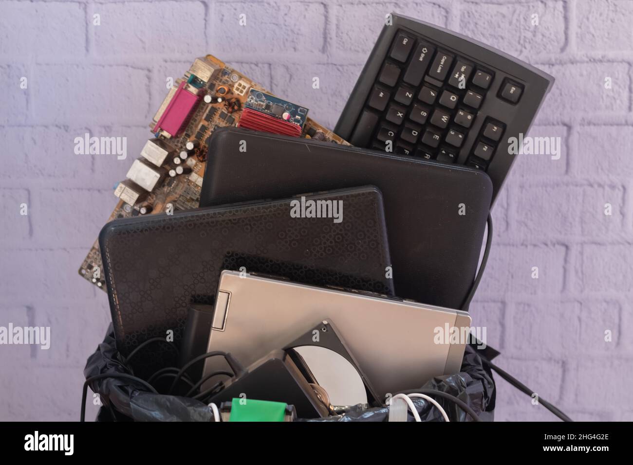 Recycling electrical products hi-res stock photography and images - Alamy