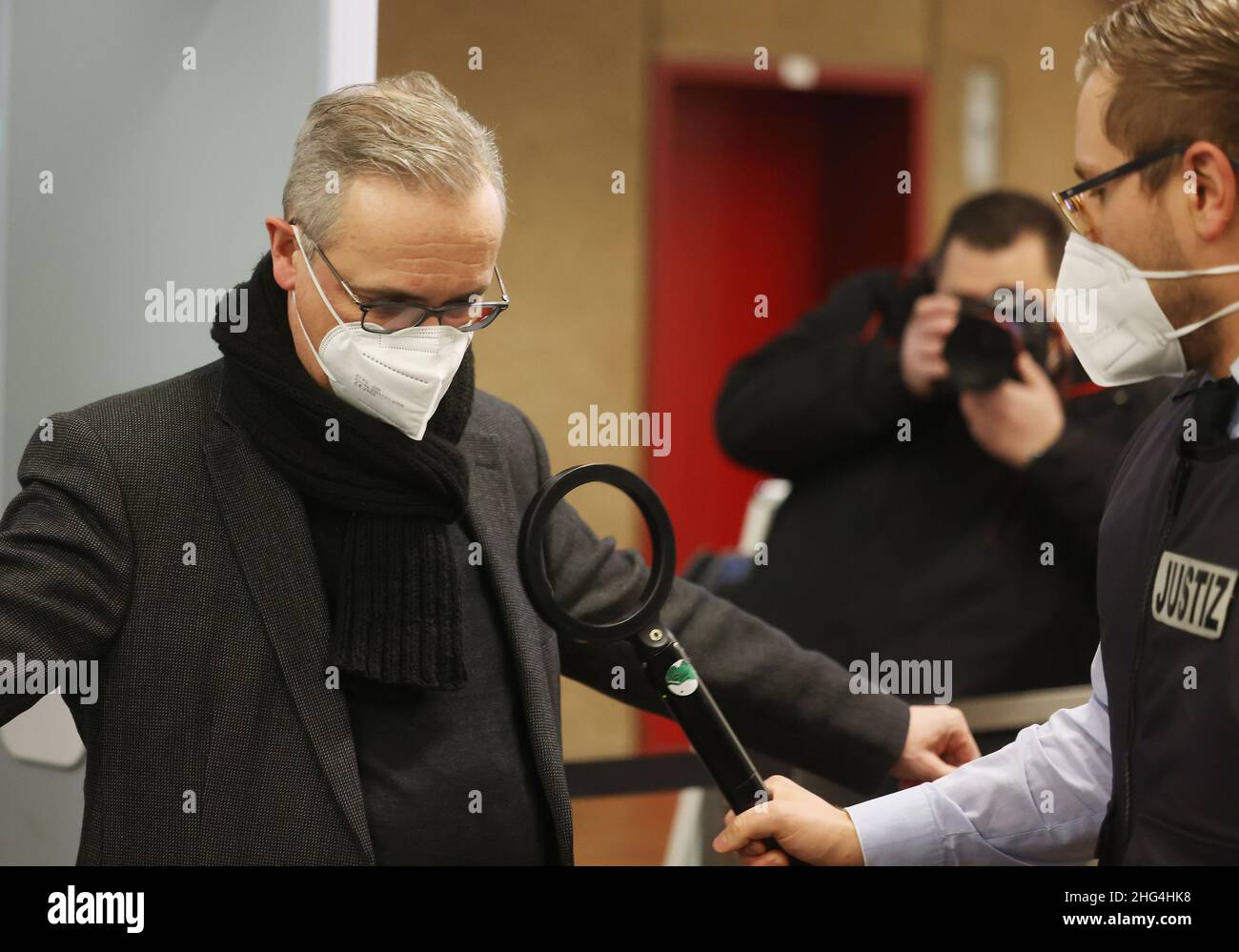 Cologne, Germany. 18th Jan, 2022. Stefan Heße (l), Archbishop of ...