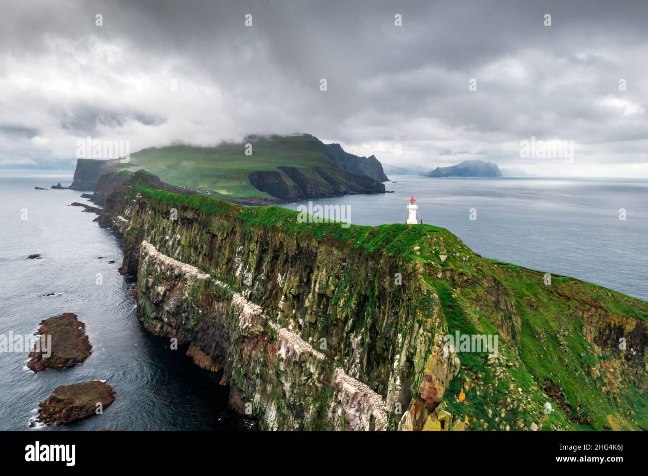 Mykines holmur lighthouse hi-res stock photography and images - Alamy