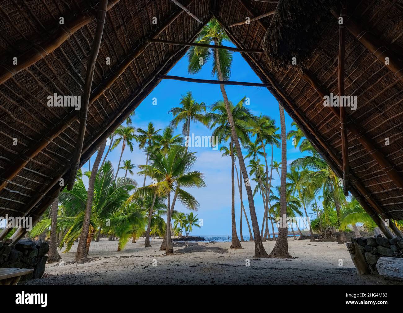 The view from inside a Hawaiian Hut on the Big Island of Hawaii to a ...