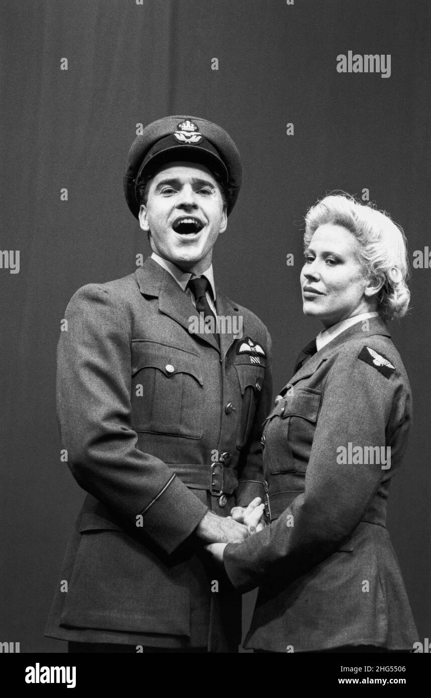 David Easter (The Pilot), Hazel O'Connor (Phyllis) in GIRLFRIENDS at ...