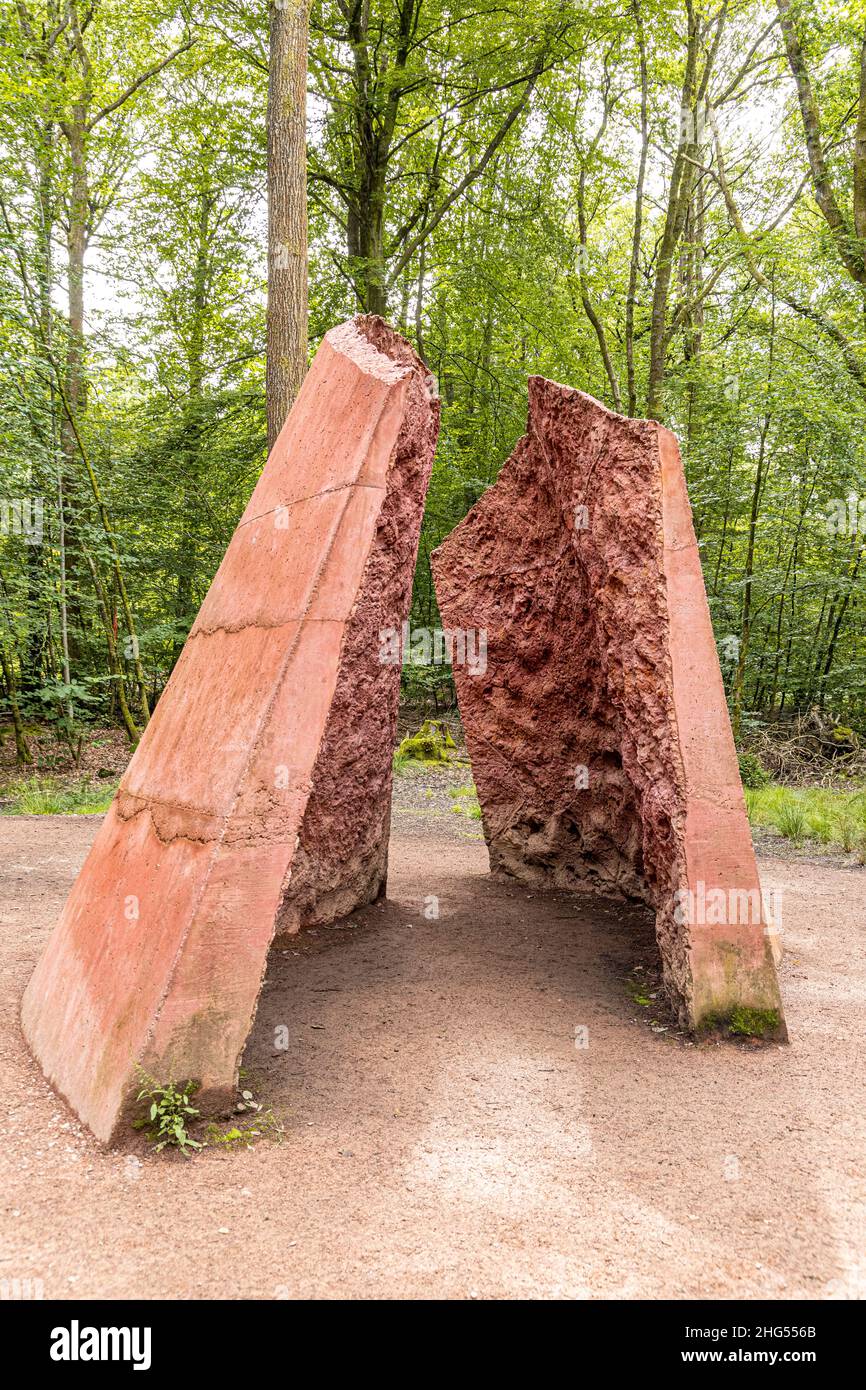 Woodland sculpture hi-res stock photography and images - Alamy