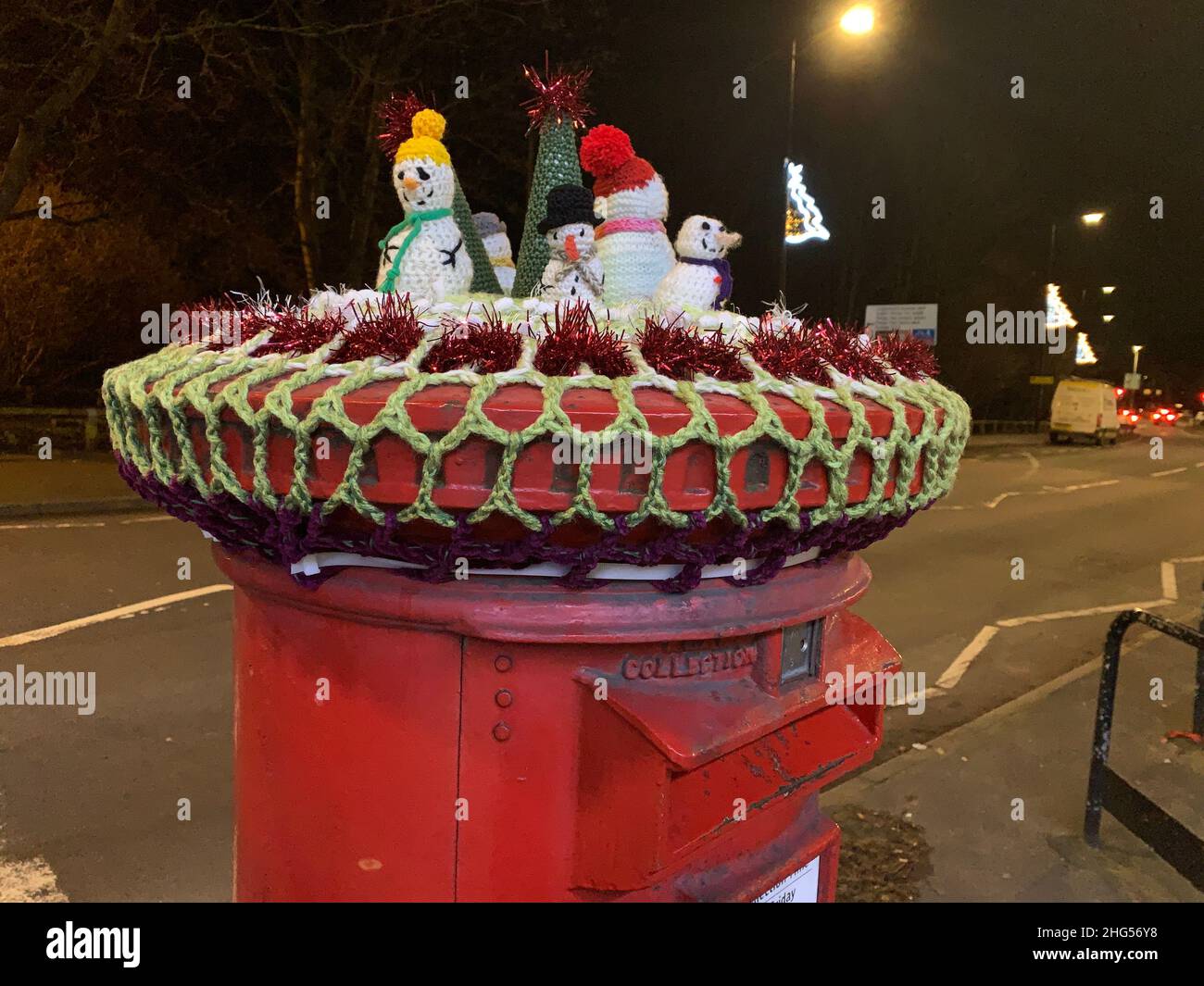 Postbox christmas hi-res stock photography and images - Alamy