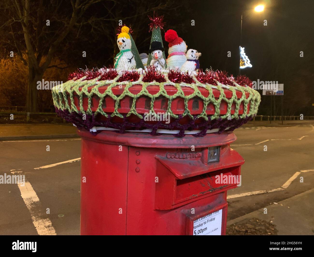 Postbox hats hi-res stock photography and images - Alamy