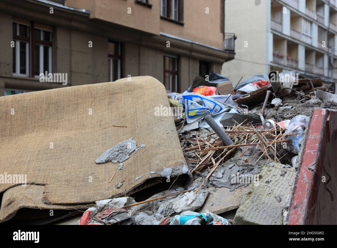 Building rubbish container for building rubble Stock Photo - Alamy
