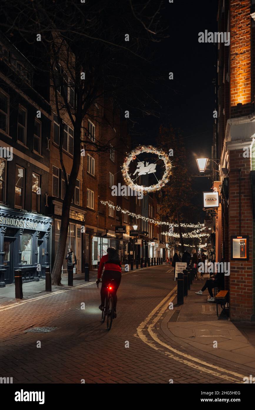 Beautiful seven dials christmas hi-res stock photography and images - Alamy