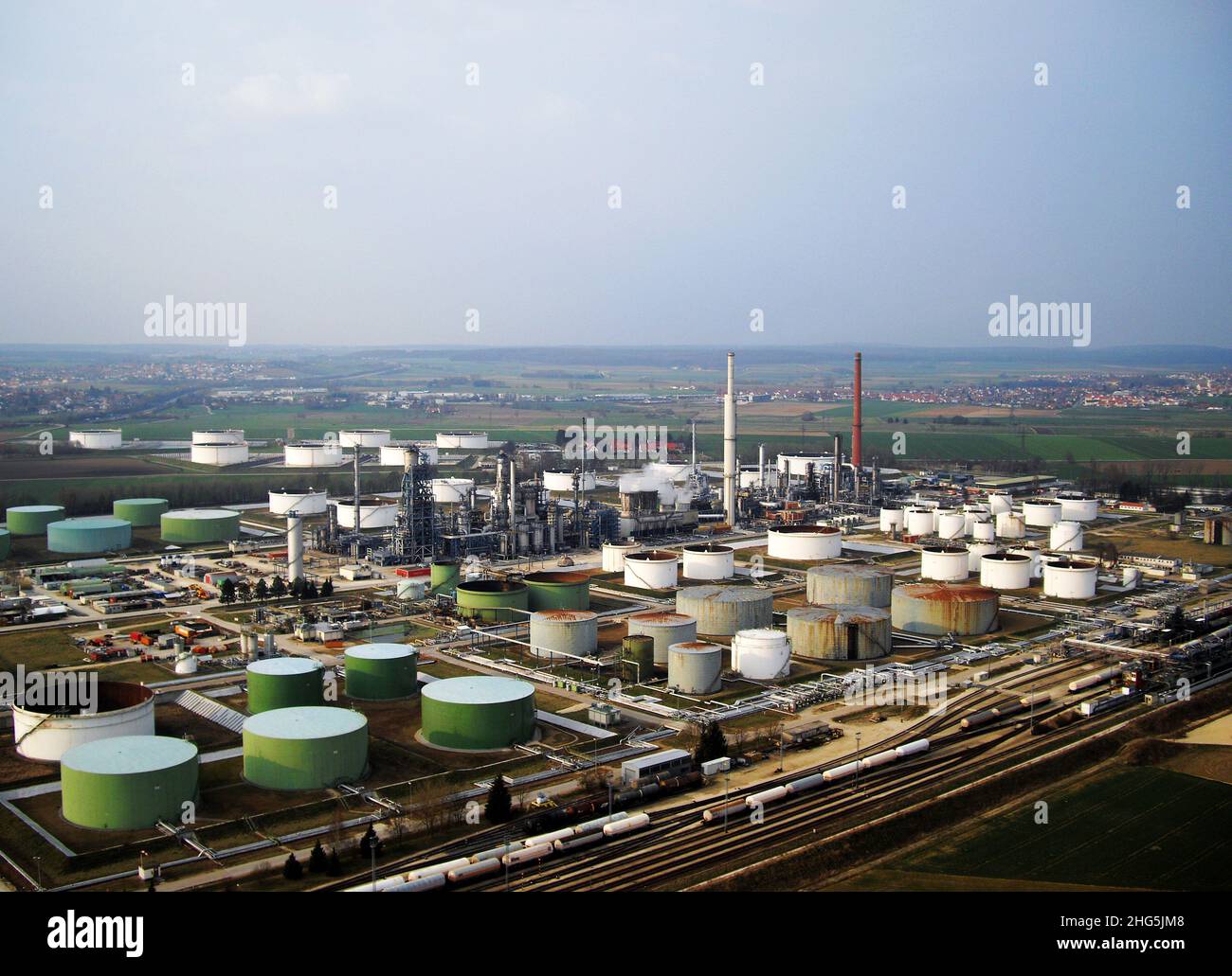 Ol raffinerie hi-res stock photography and images - Alamy