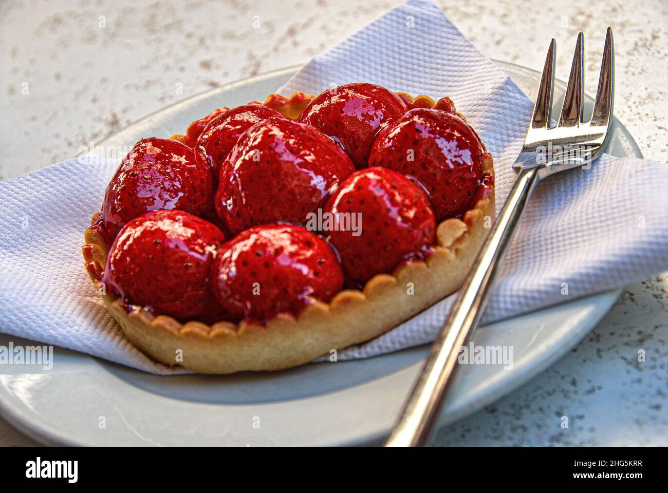 STRAWBERRY TARTE AU FRAISES French Patisserie bakery Café alfresco ...