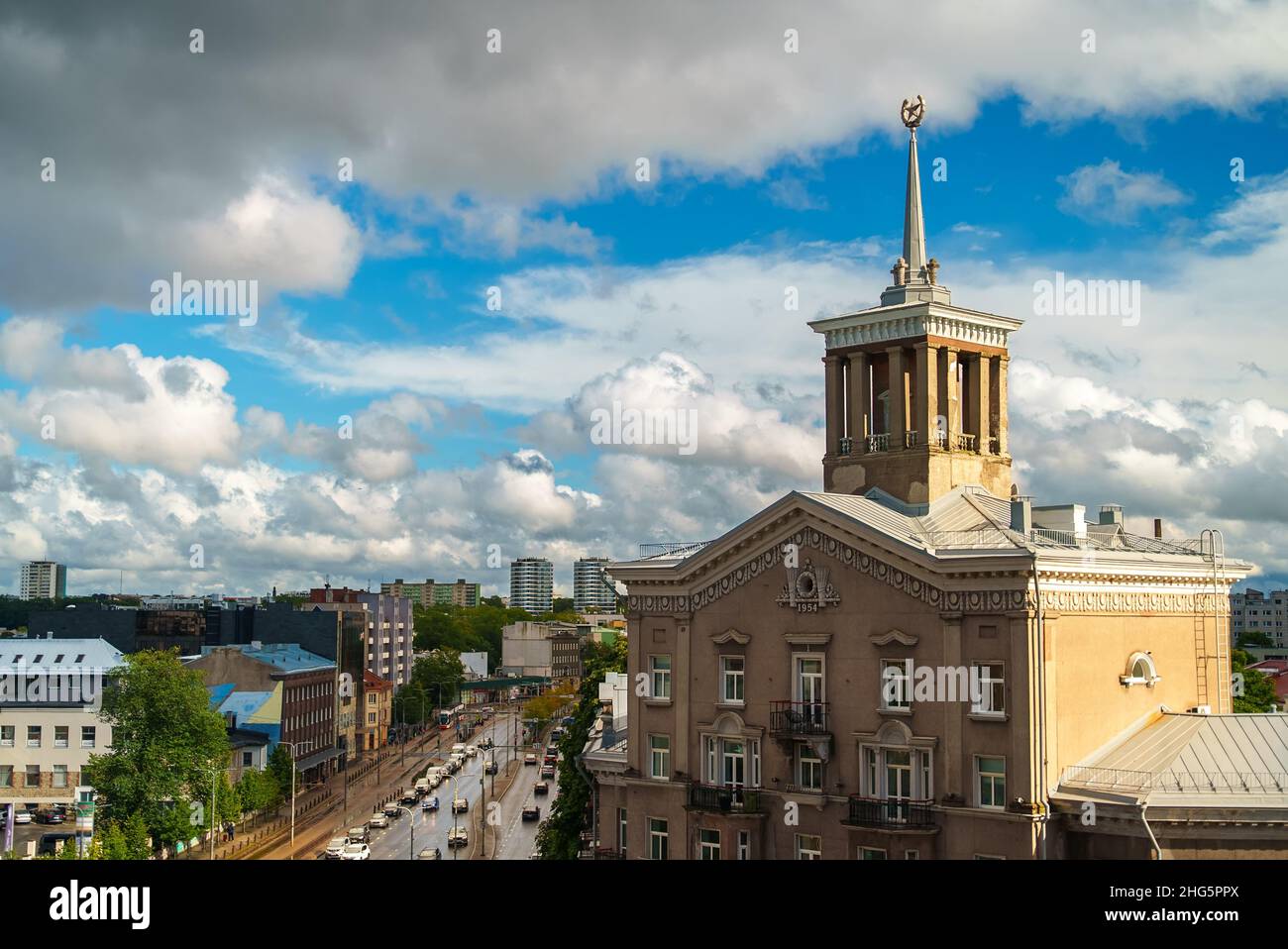 Soviet symbols in architecture hi-res stock photography and images - Alamy