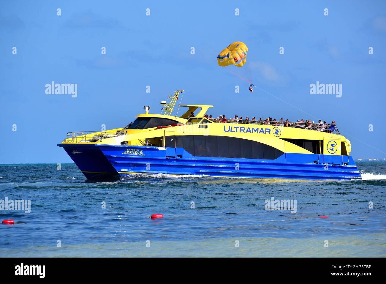 ferry, Beach, Caribbean Sea, Cancún, state of Quintana Roo, Yucatán ...