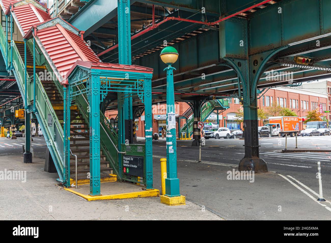 Bronx Elevated Trains The 4 Train At Cross Bronx Overpass