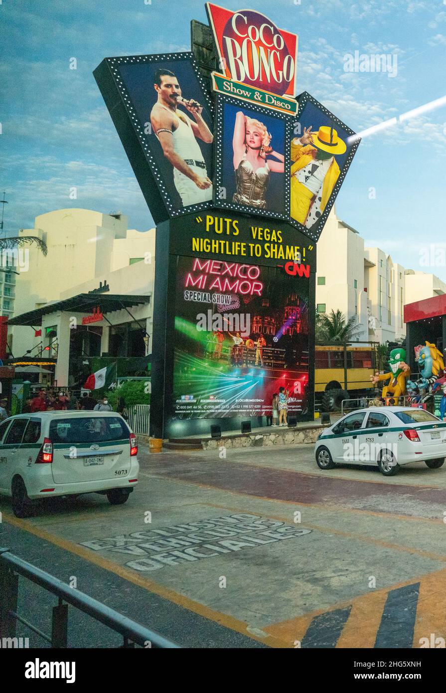 Coco bongo nightclub cancun hi-res stock photography and images - Alamy