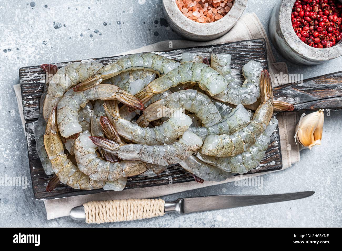 Headless prawns hi-res stock photography and images - Alamy