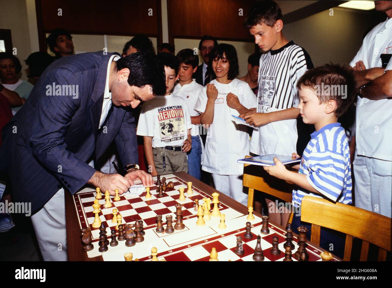Archives 90ies: Russian-american chess player Gary Kasparov meets sick ...