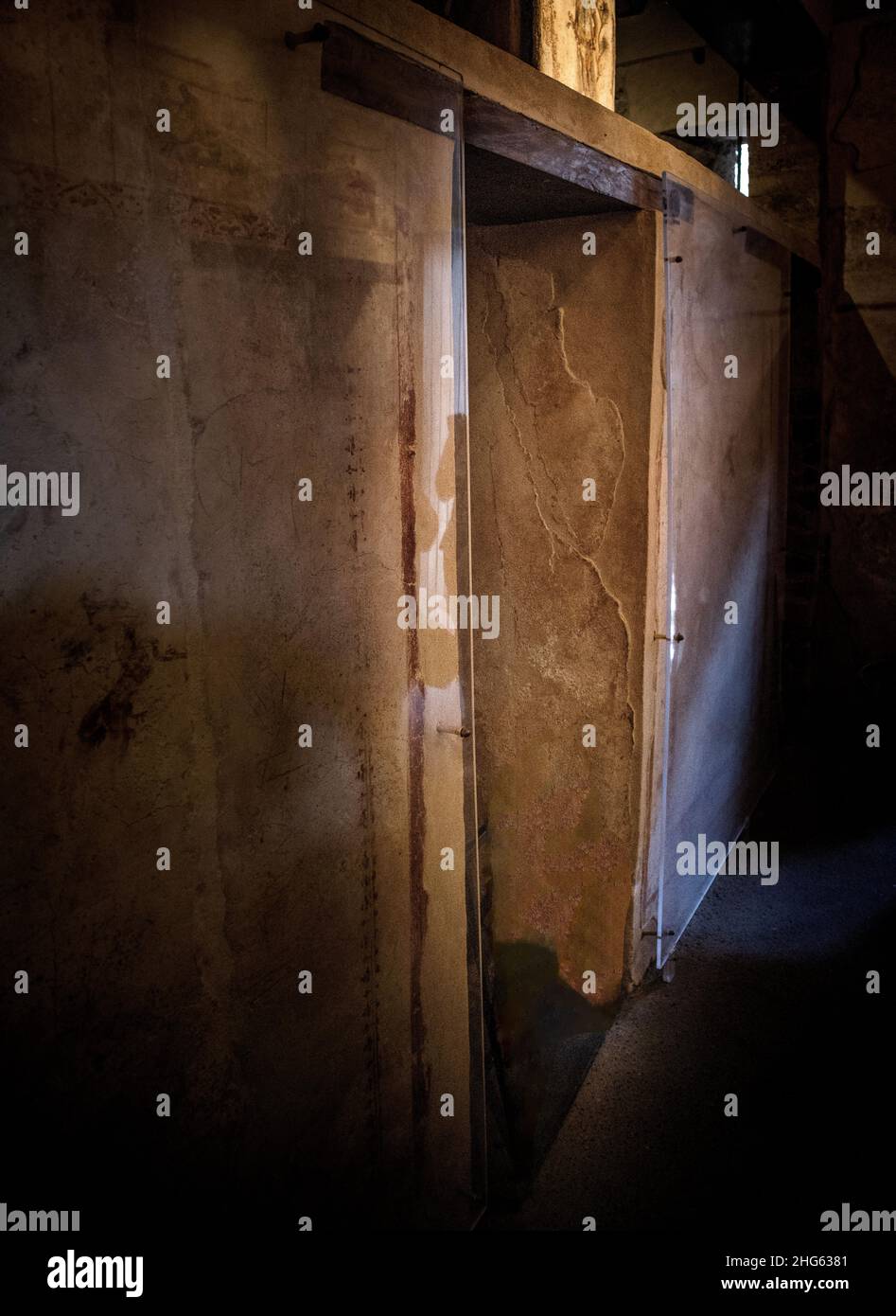 Entrance to prostiture room in the brothel in Pompeii Stock Photo - Alamy