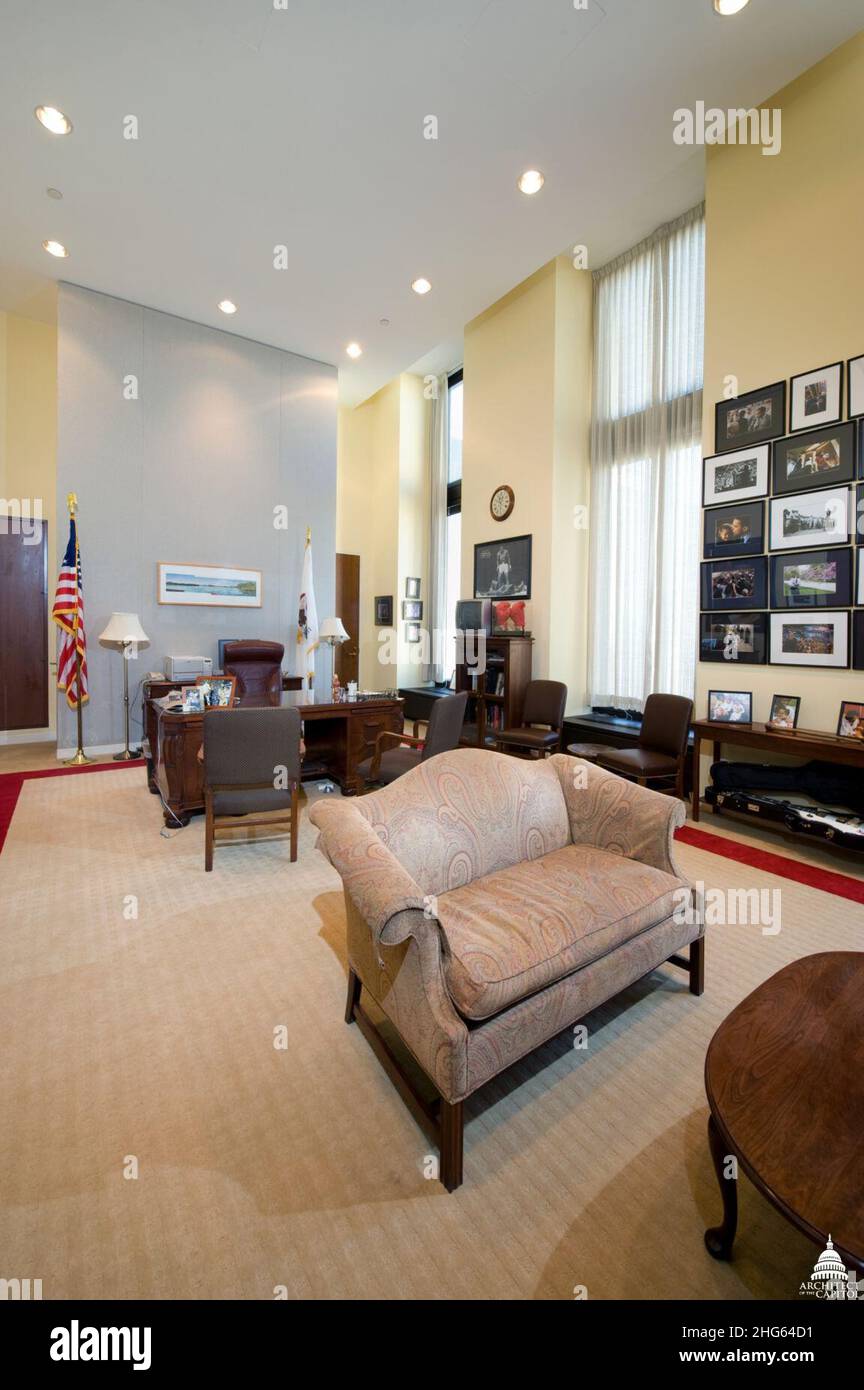 Hart building hi-res stock photography and images - Alamy