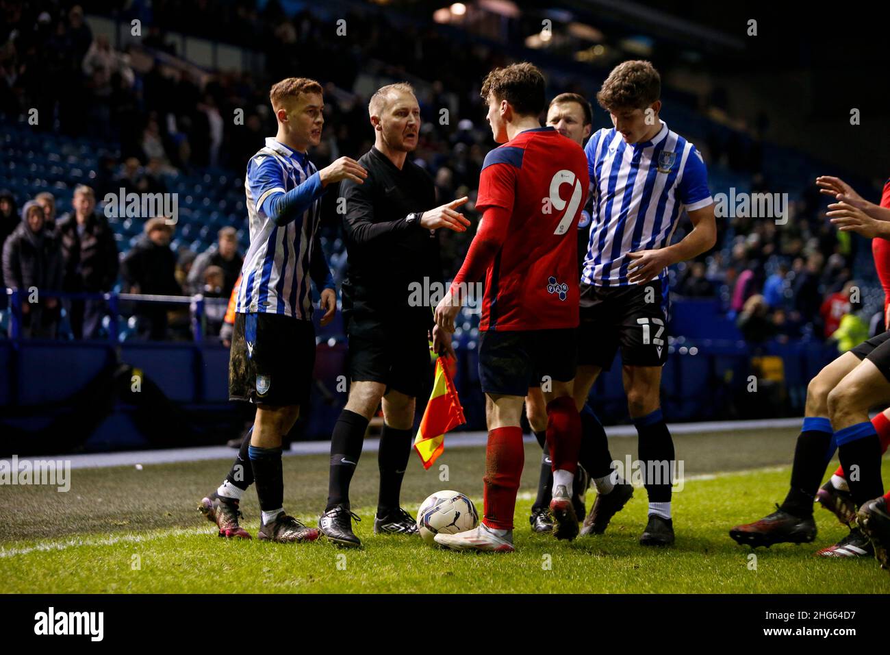 Finlay cross adair hi-res stock photography and images - Alamy