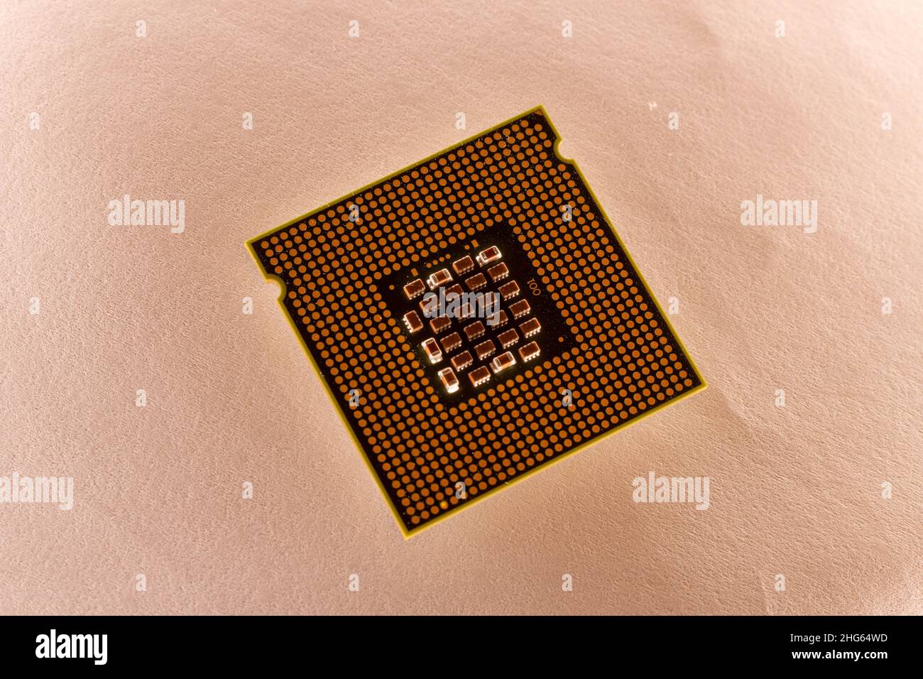 pictures of electronic equipment, kitchen utensils. But also various ...