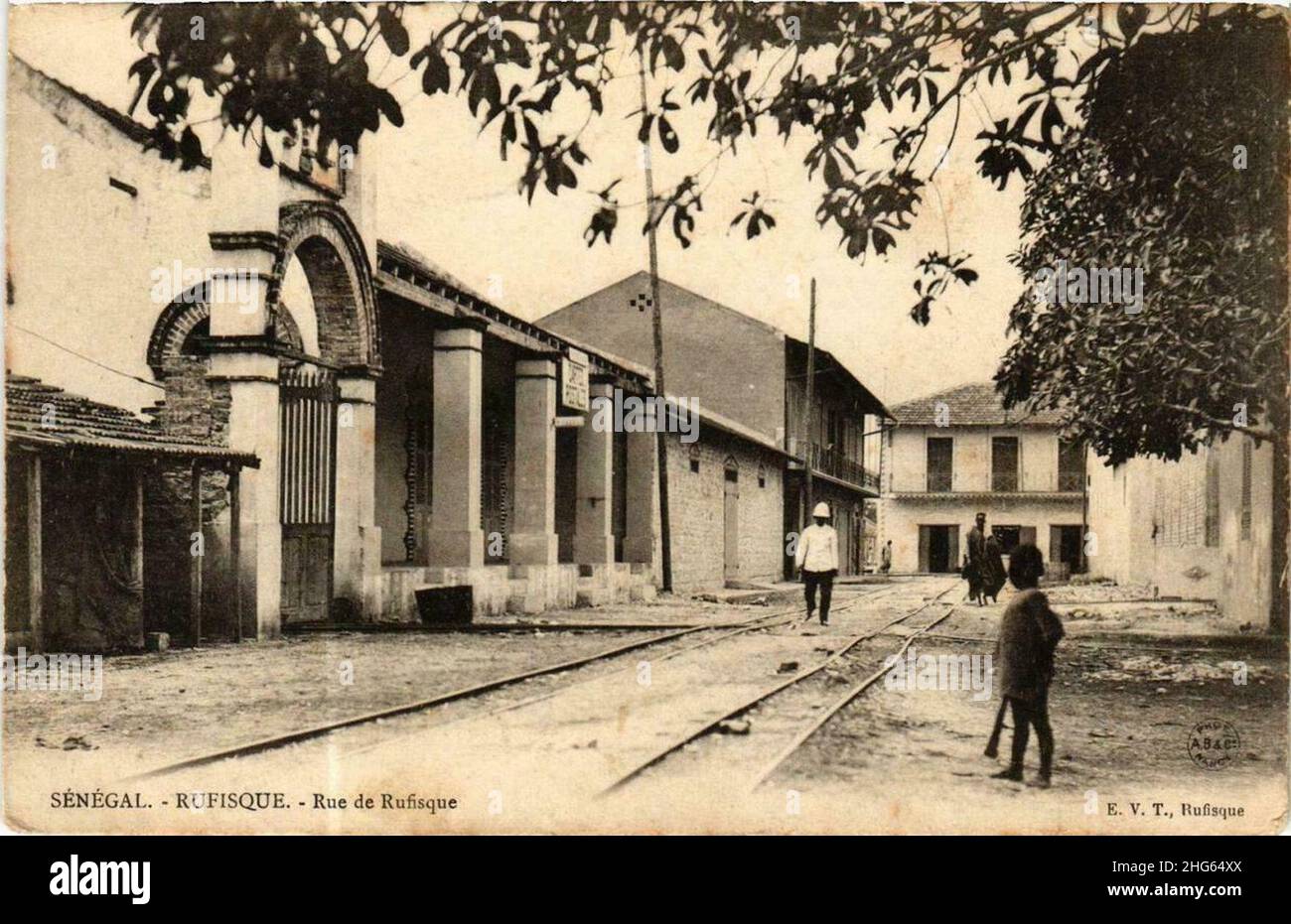 Senegal - Rue de Rufisque Stock Photo - Alamy