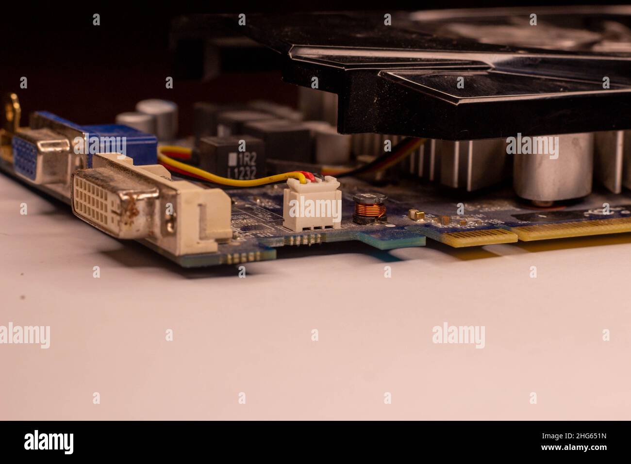 pictures of electronic equipment, kitchen utensils. But also various ...