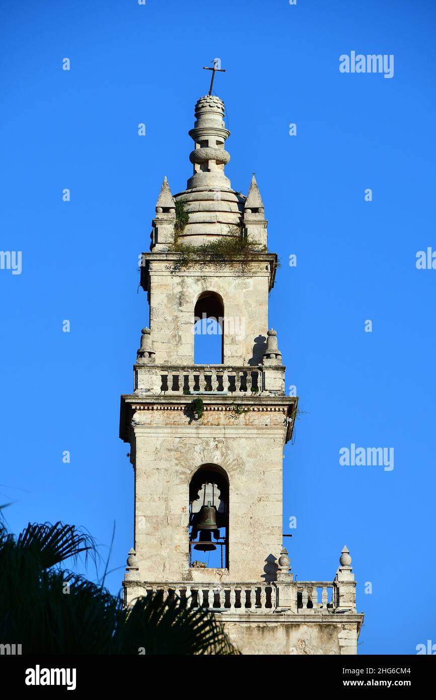 Catedral de san ildefonso merida hi-res stock photography and images ...