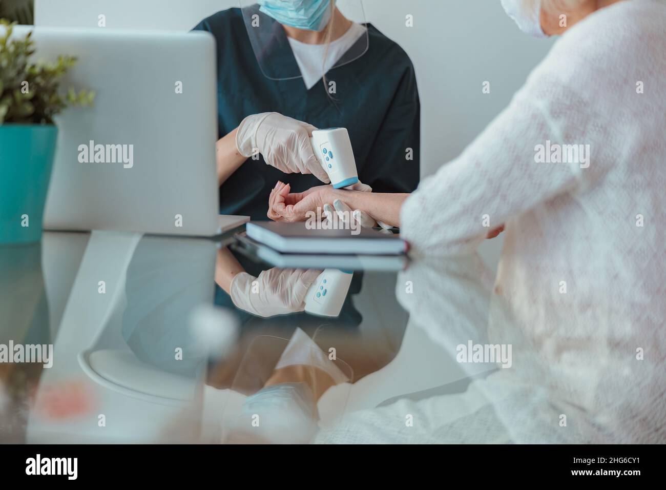 Experienced medical specialist patient hi-res stock photography and ...