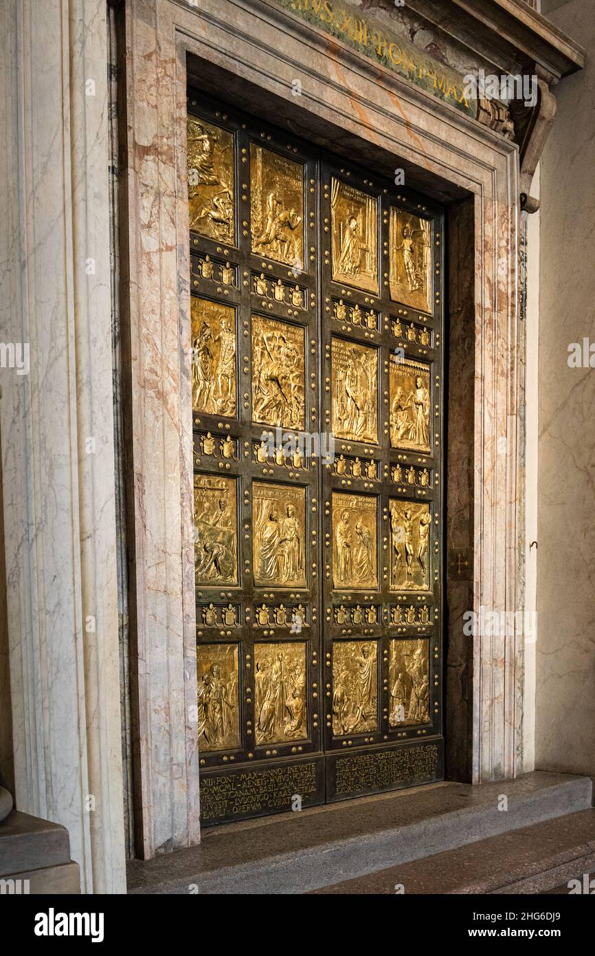 The Holy Doors at St Peter's Basilica Stock Photo - Alamy