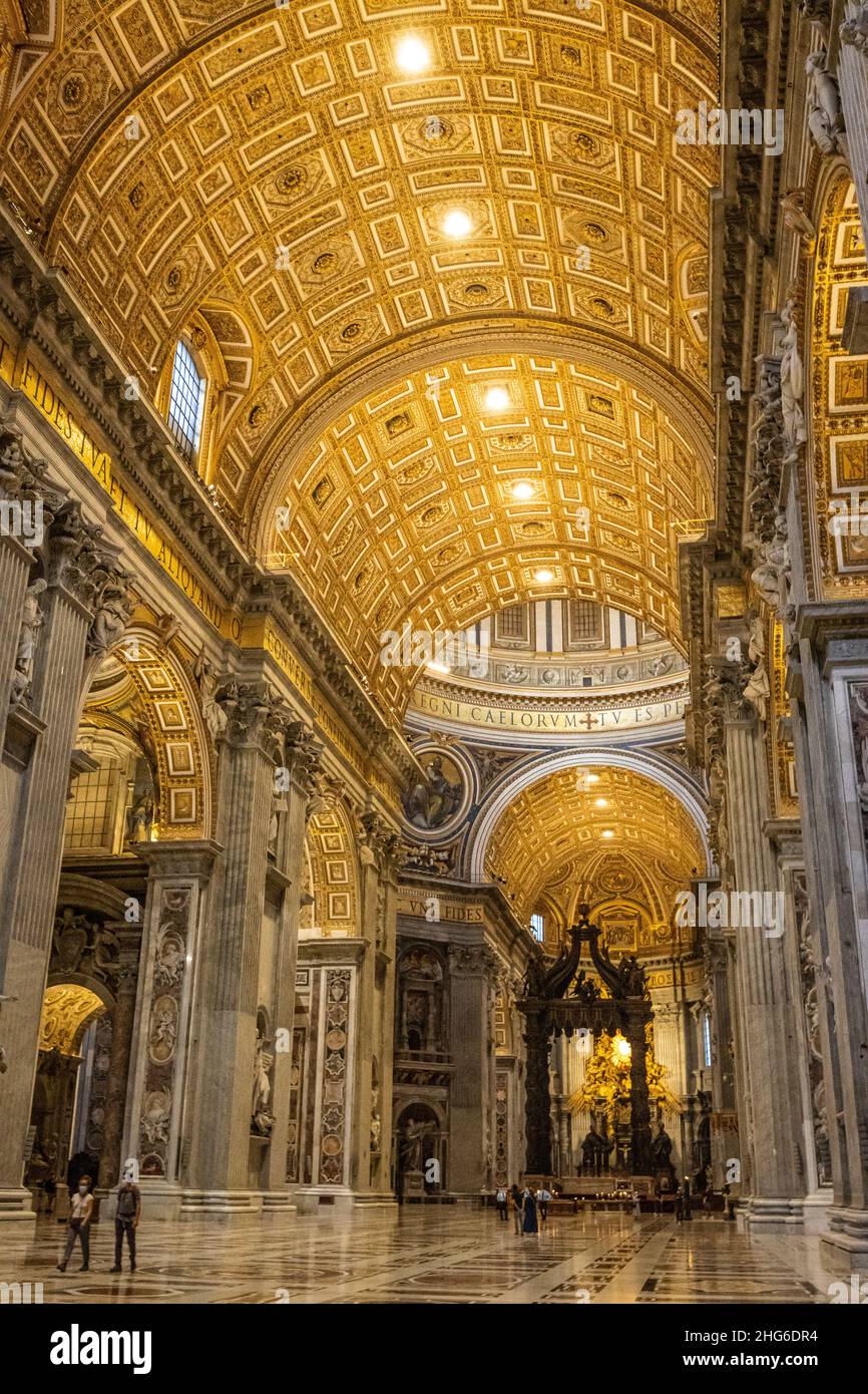 The Nave in St Peter's Basilica Stock Photo - Alamy