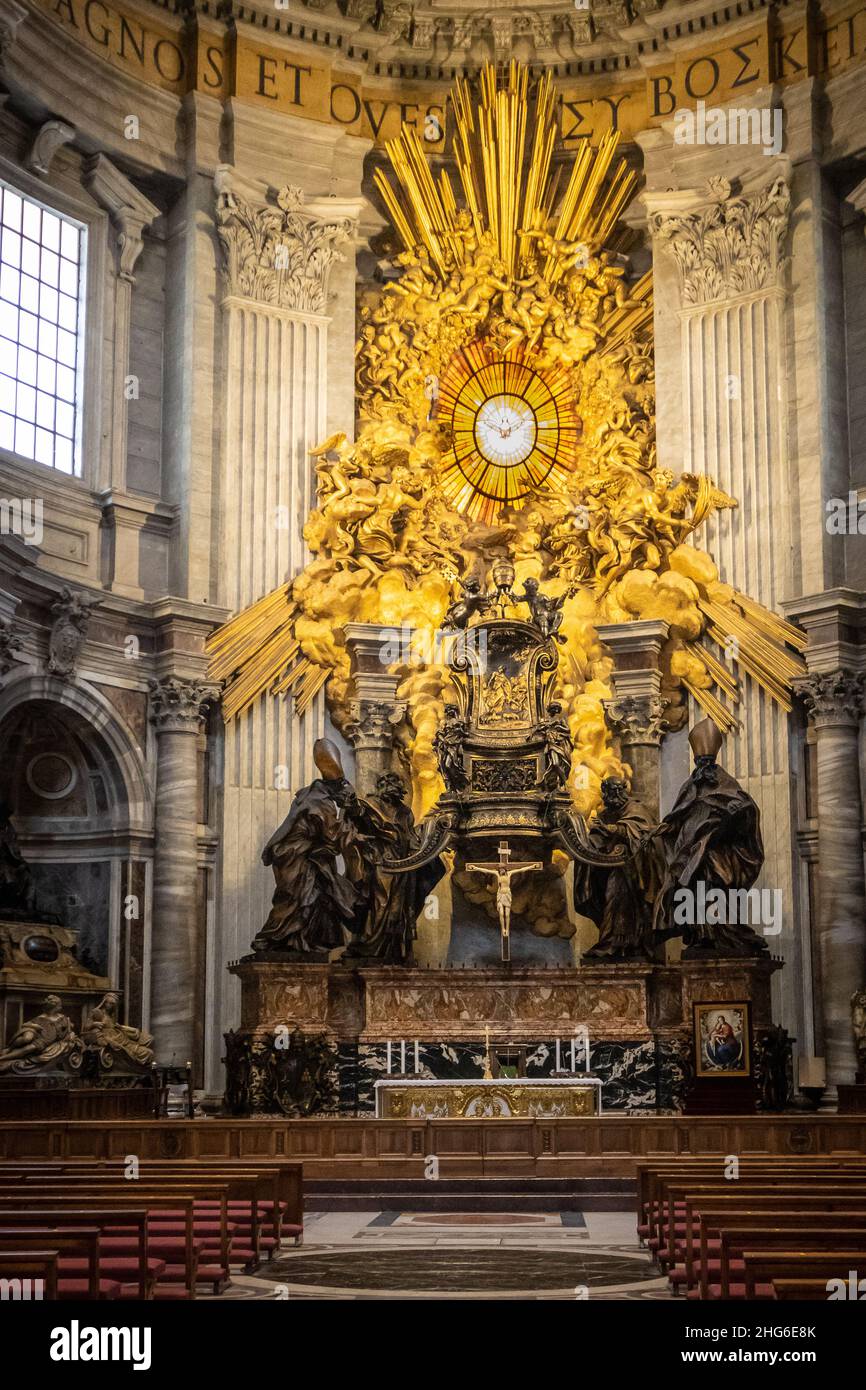 The Chair of St Peter in the basilica Stock Photo - Alamy