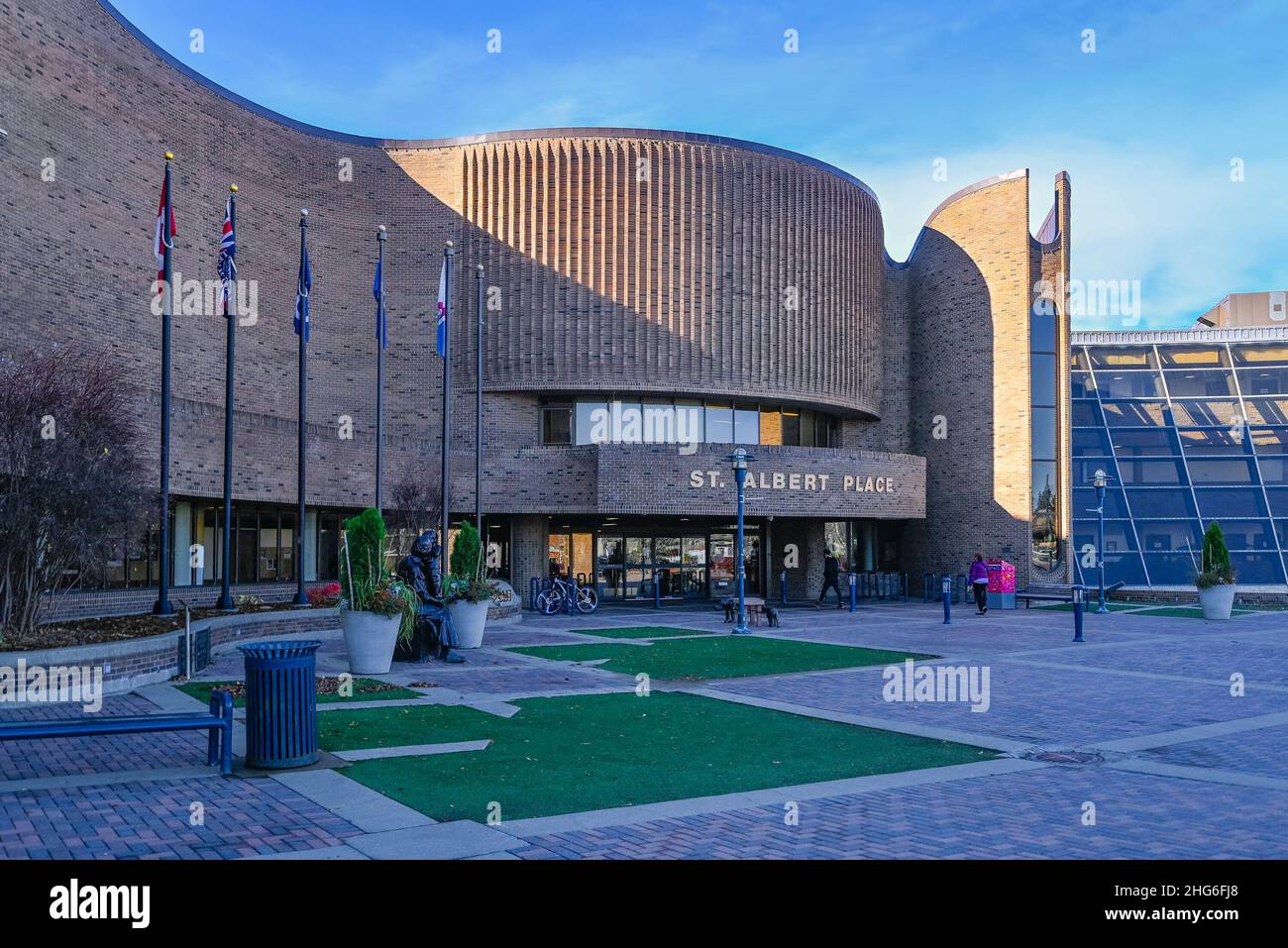 Saint albert place hi-res stock photography and images - Alamy