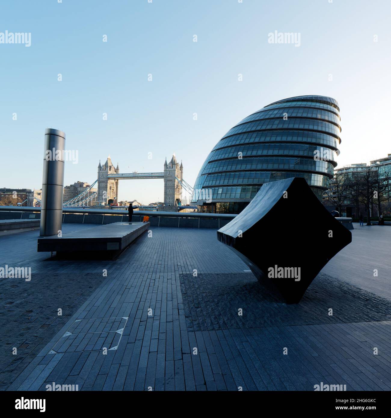 Modern sculptures hi-res stock photography and images - Alamy