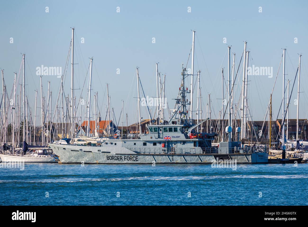 Border force patrol boat coast hi-res stock photography and images - Alamy