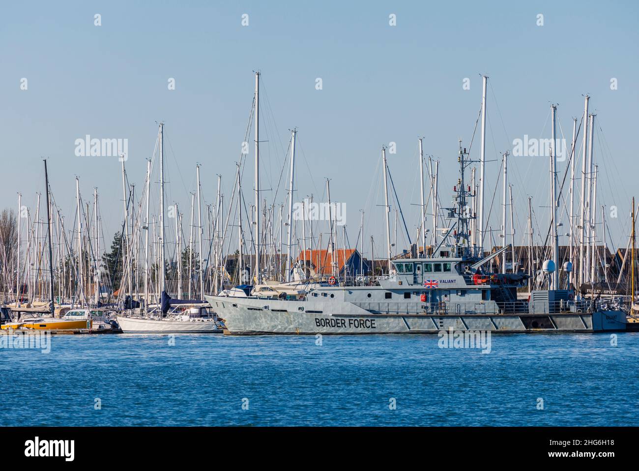 Border force patrol boat coast hi-res stock photography and images - Alamy