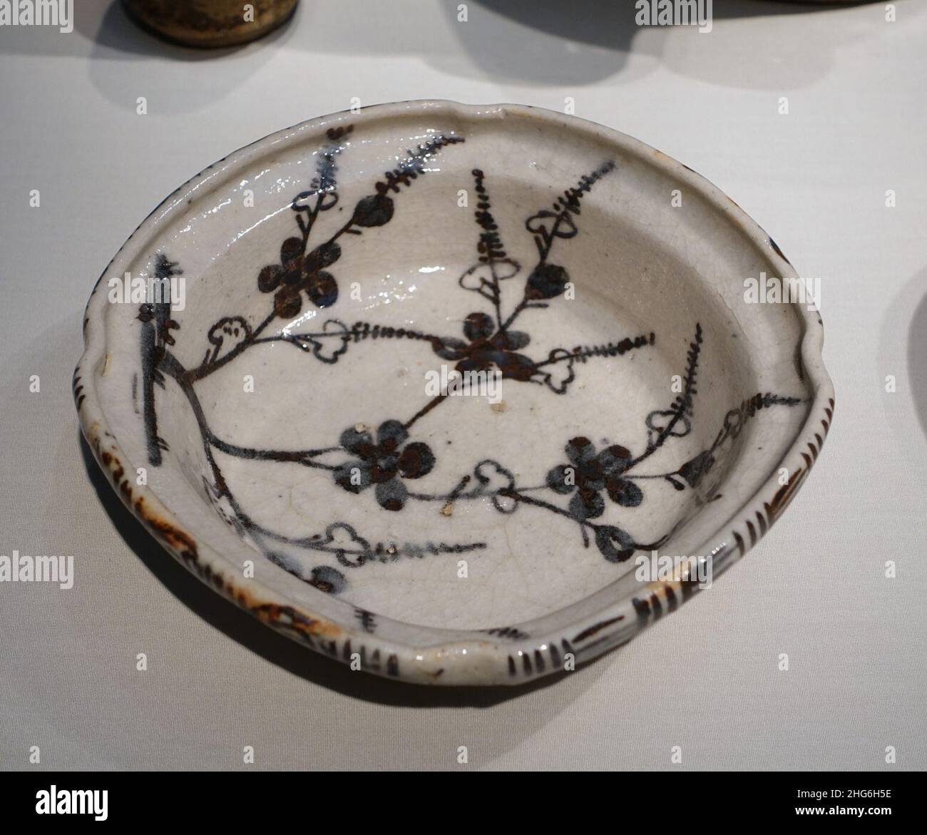 Serving dish, Shino ware, Japan, Mino kilns, Motoyashiki kiln, Momoyama ...