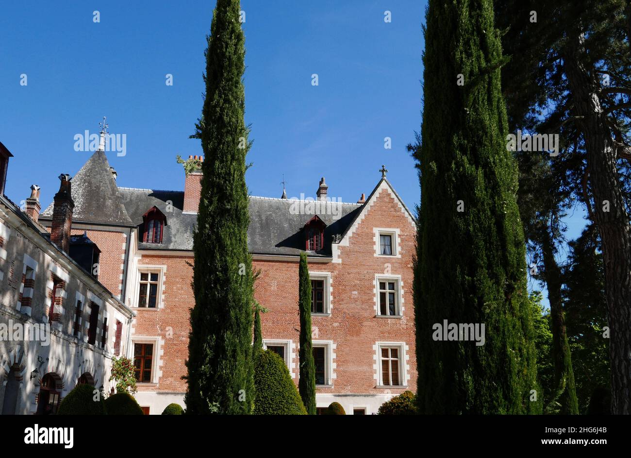 Chateau de cloux manoir du cloux hi-res stock photography and images ...