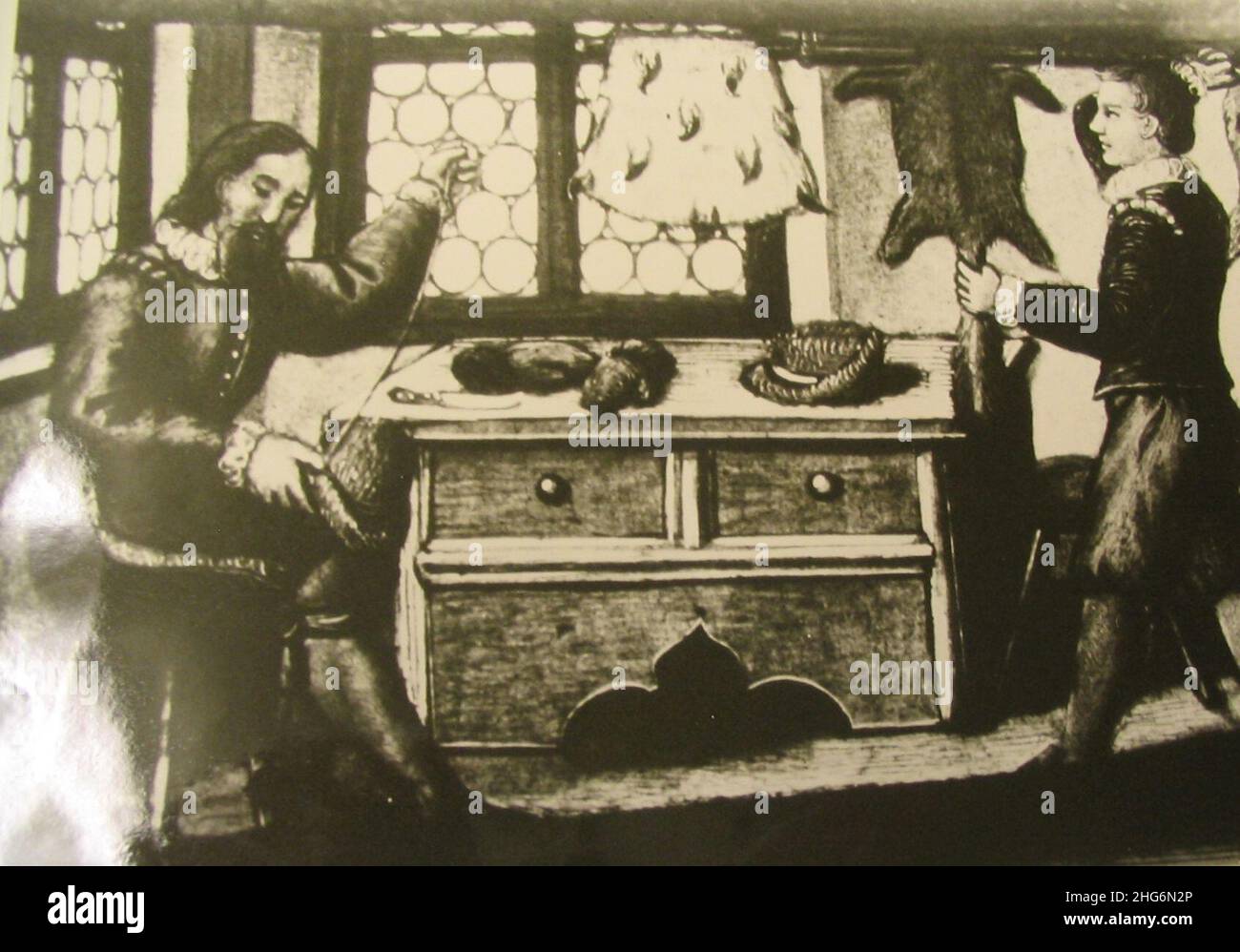 Vintage furrier hi-res stock photography and images - Alamy