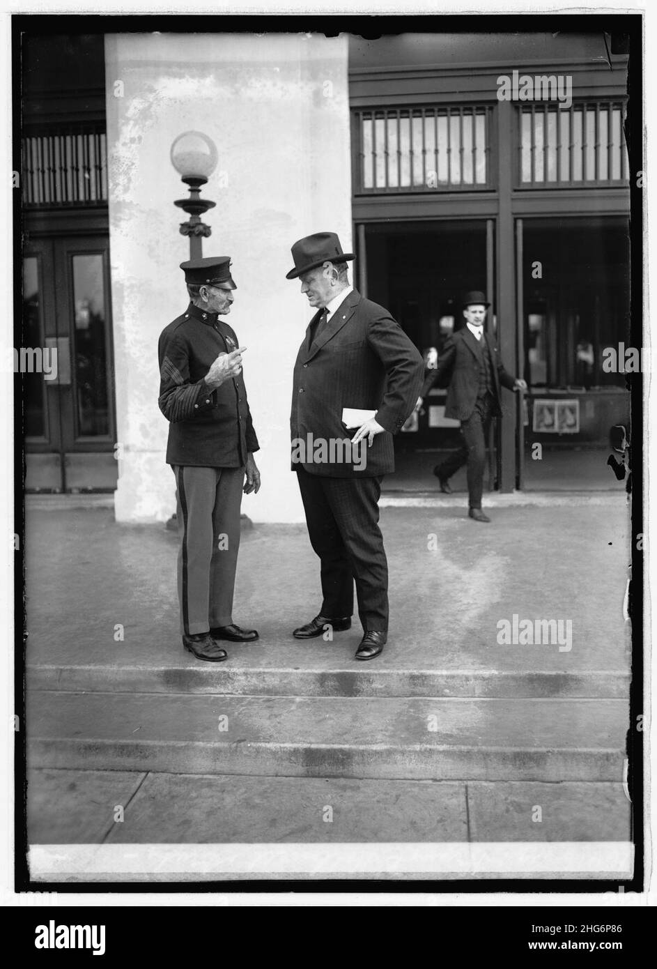 Sgt. Henry B. Hollowell & Denby, (10-19-21 Stock Photo - Alamy