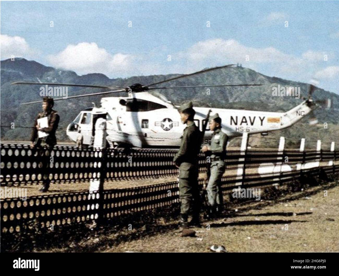 SH-3G Sea King of HS-6 at Baguio 1973 Stock Photo - Alamy