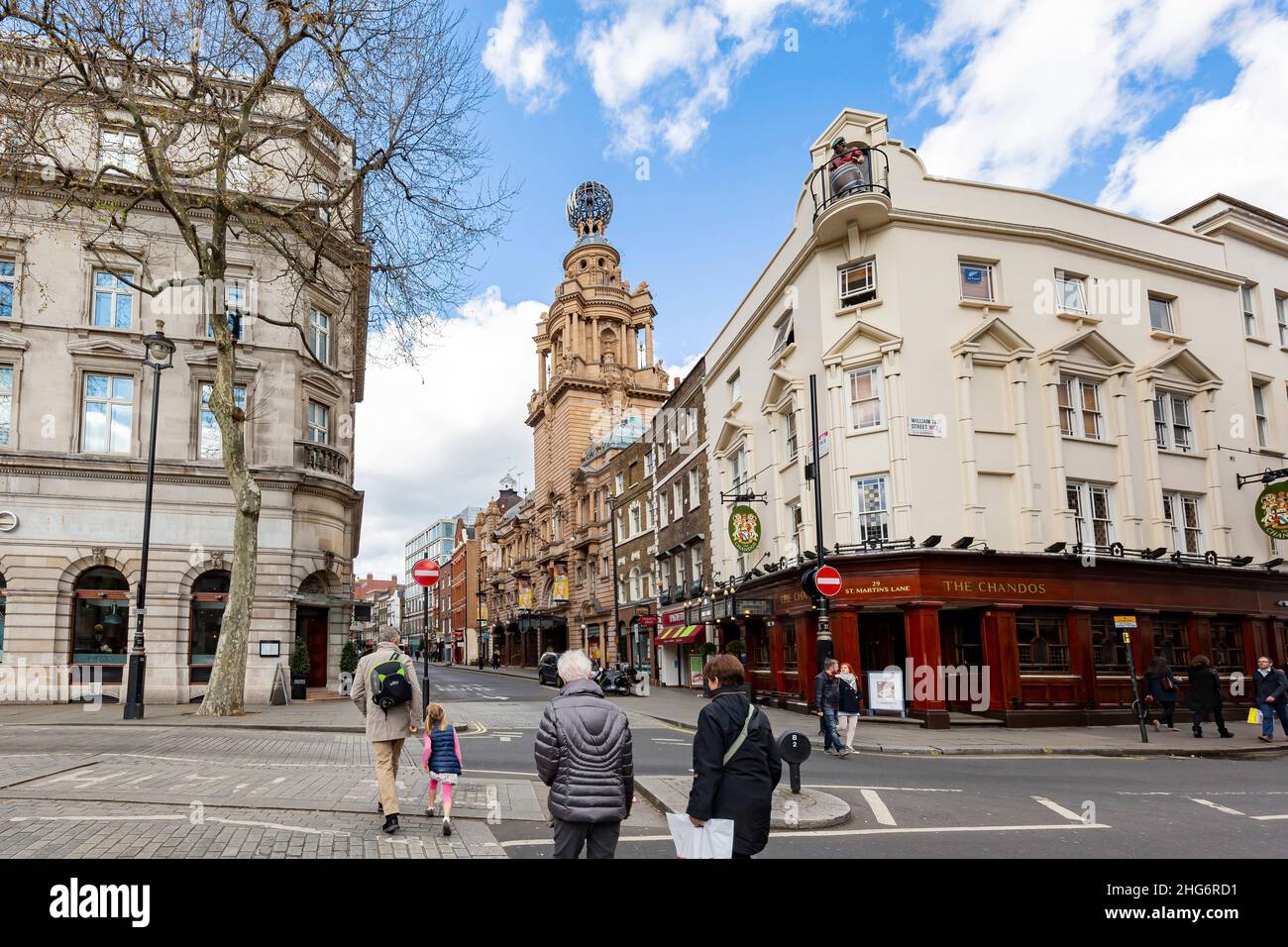 The coliseum london exterior hi-res stock photography and images - Alamy