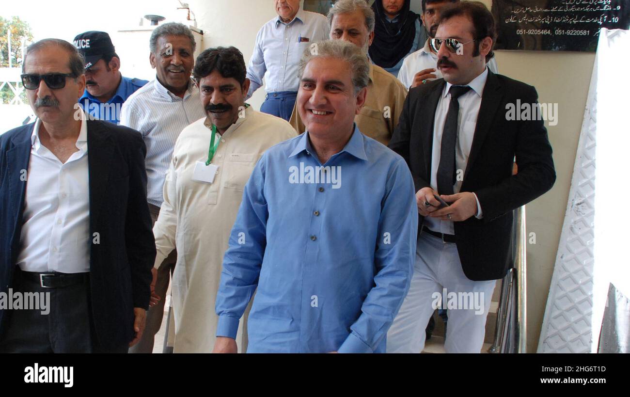 Shah mehmood qureshi hi-res stock photography and images - Alamy
