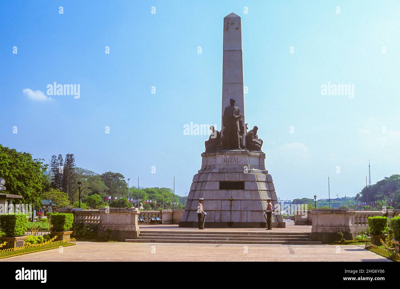 The Rizal Monument is a memorial in Rizal Park in Manila, the ...