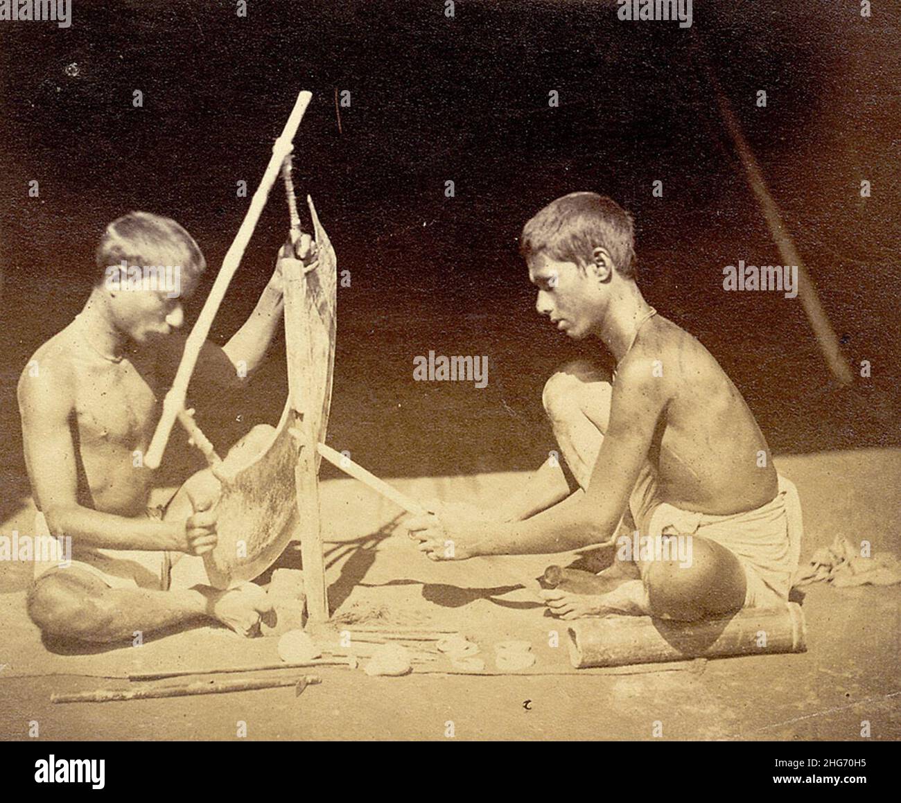 Shell cutters at work, cutting and polishing - 1873 Stock Photo - Alamy